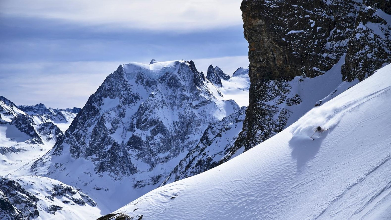 Resguide: Arolla - Åka Skidor